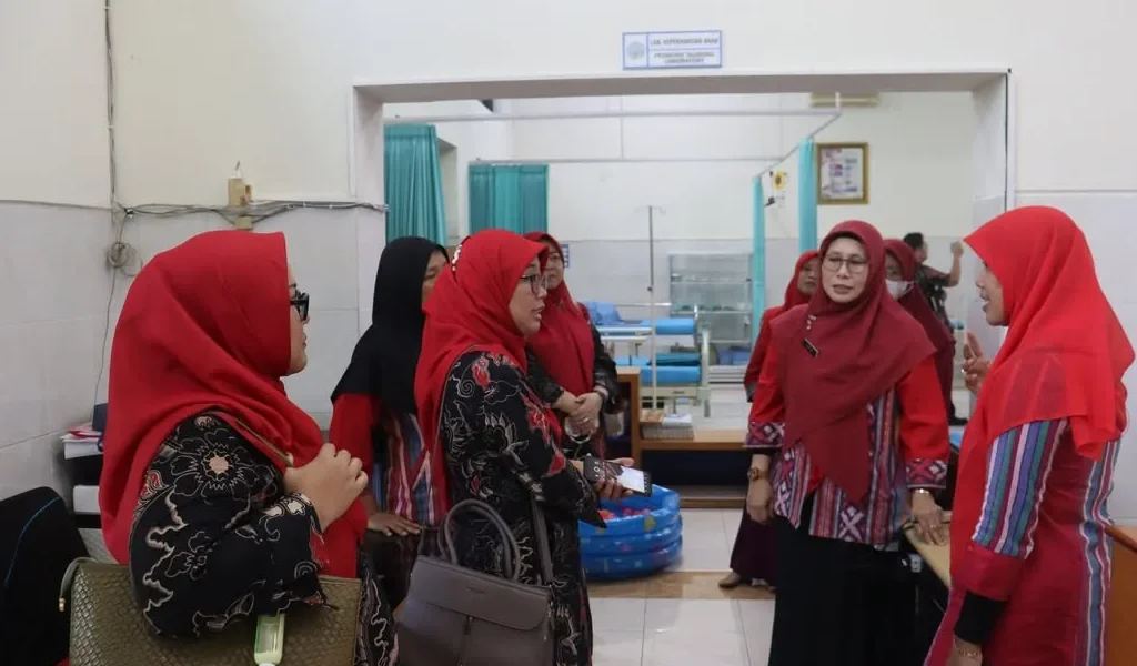 Studi Banding STIKes RSPAD Gatot Soebroto ke STIKes Hang Tuah Surabaya ...